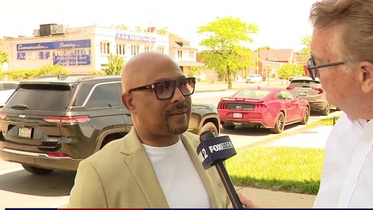 Former Detroit police chief on second DTW car crash incident
