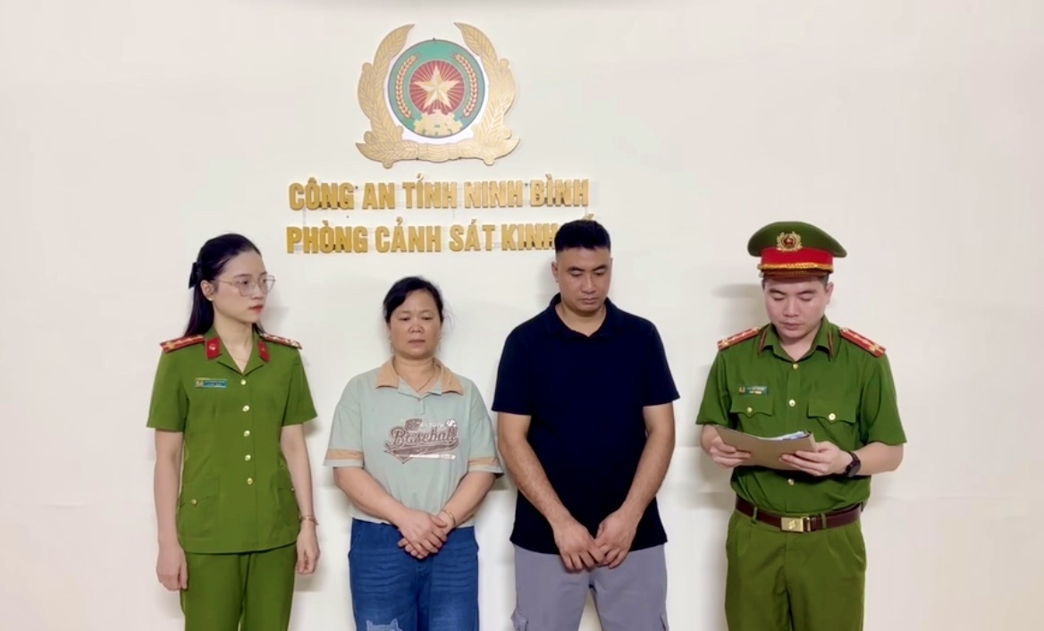 Khởi tố 2 đối tượng ở Ninh Bình sử dụng hàn the nấu bánh đúc