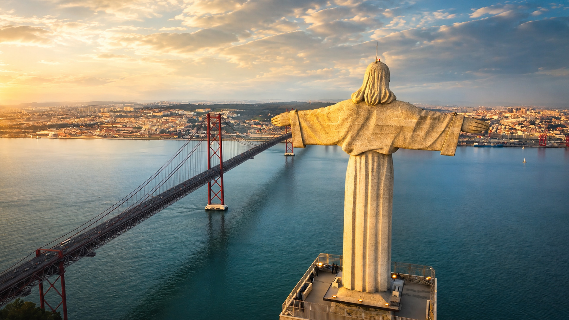 The monument watching over Lisbon's river