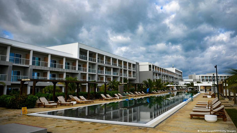 La cadena hotelera canadiense Blue Diamond abandona Cuba