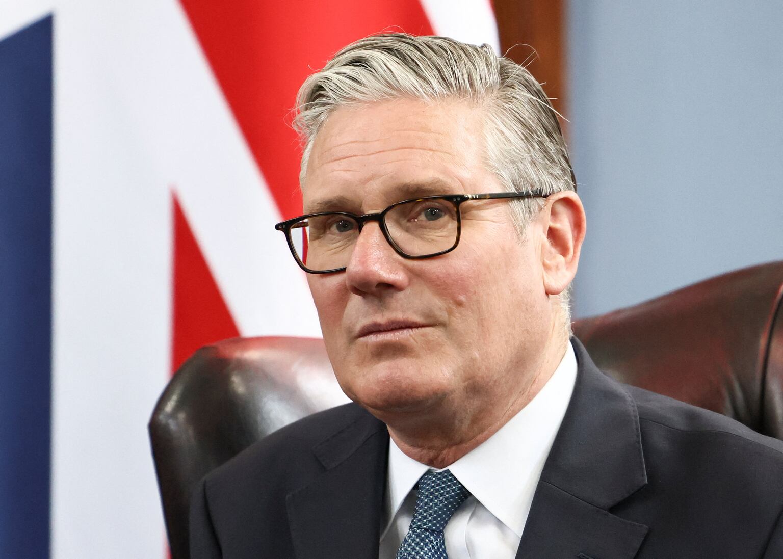 Starmer to chair cabinet after Mandelson files lay bare splits