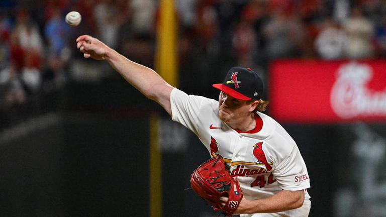 Red Sox, Craig Breslow under fire from ex-Boston pitcher's dad