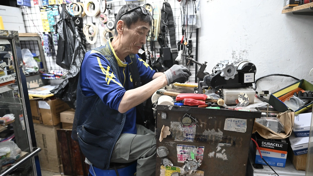 Why fewer men are taking on DIY projects