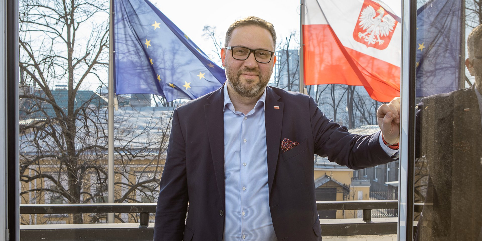 Former Polish ambassador returns Ukrainian state award