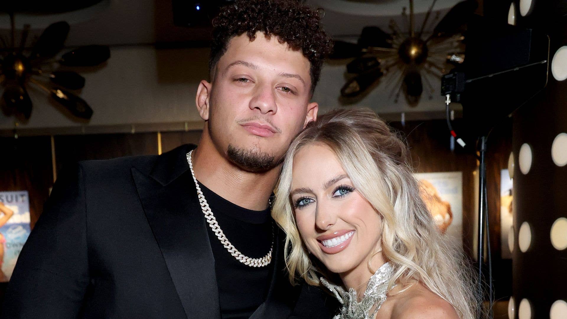Brittany Mahomes' three look-alike kids crash her photoshoot — see ...
