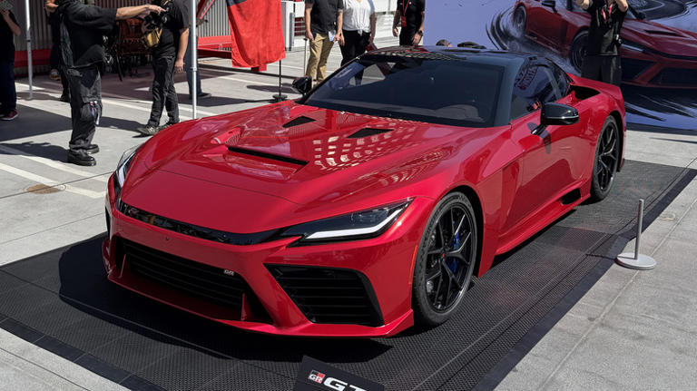 God damn the GR GT looks good in real life (especially in red)