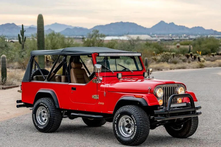 The new Jeep Scrambler: Classic heritage meets maximum modern utility