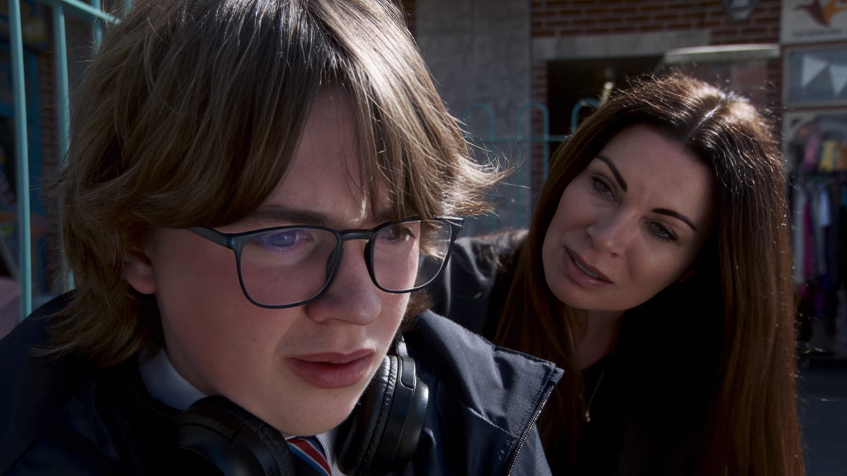 Coronation Street confirms Sam's breaking point as Carla steps in