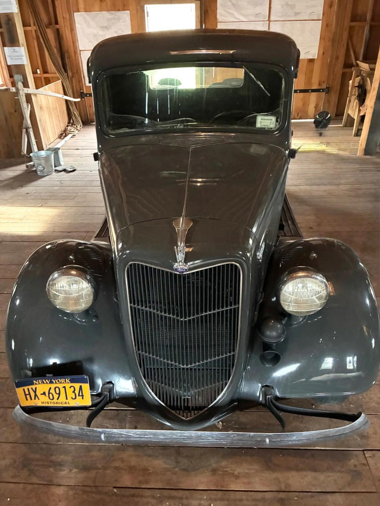 V8 economy and performance with classic style: Look at this unmodified ...