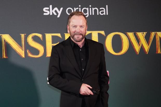 Kiefer Sutherland visits Somerset and hails restaurant as one of the UK ...