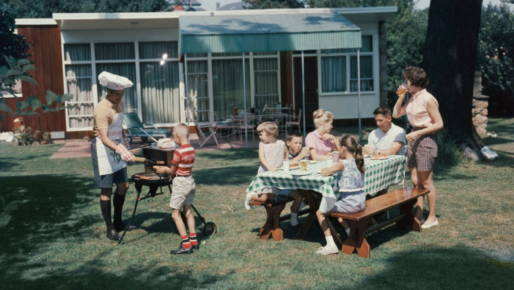 How shared laughter keeps families closer and calmer