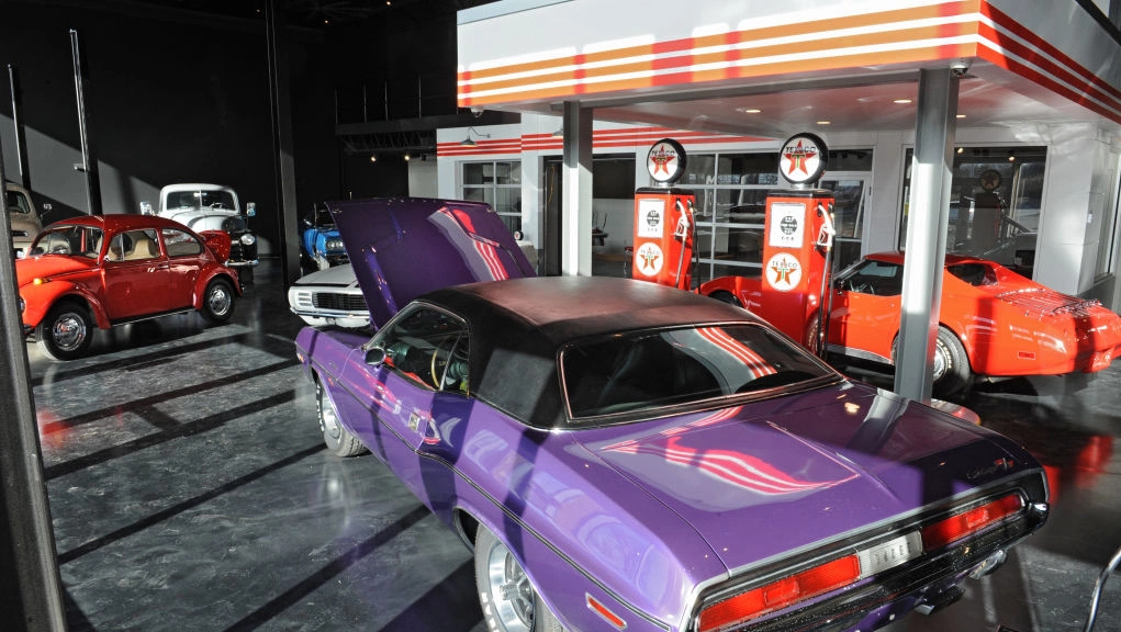 15 rarely seen muscle car colors