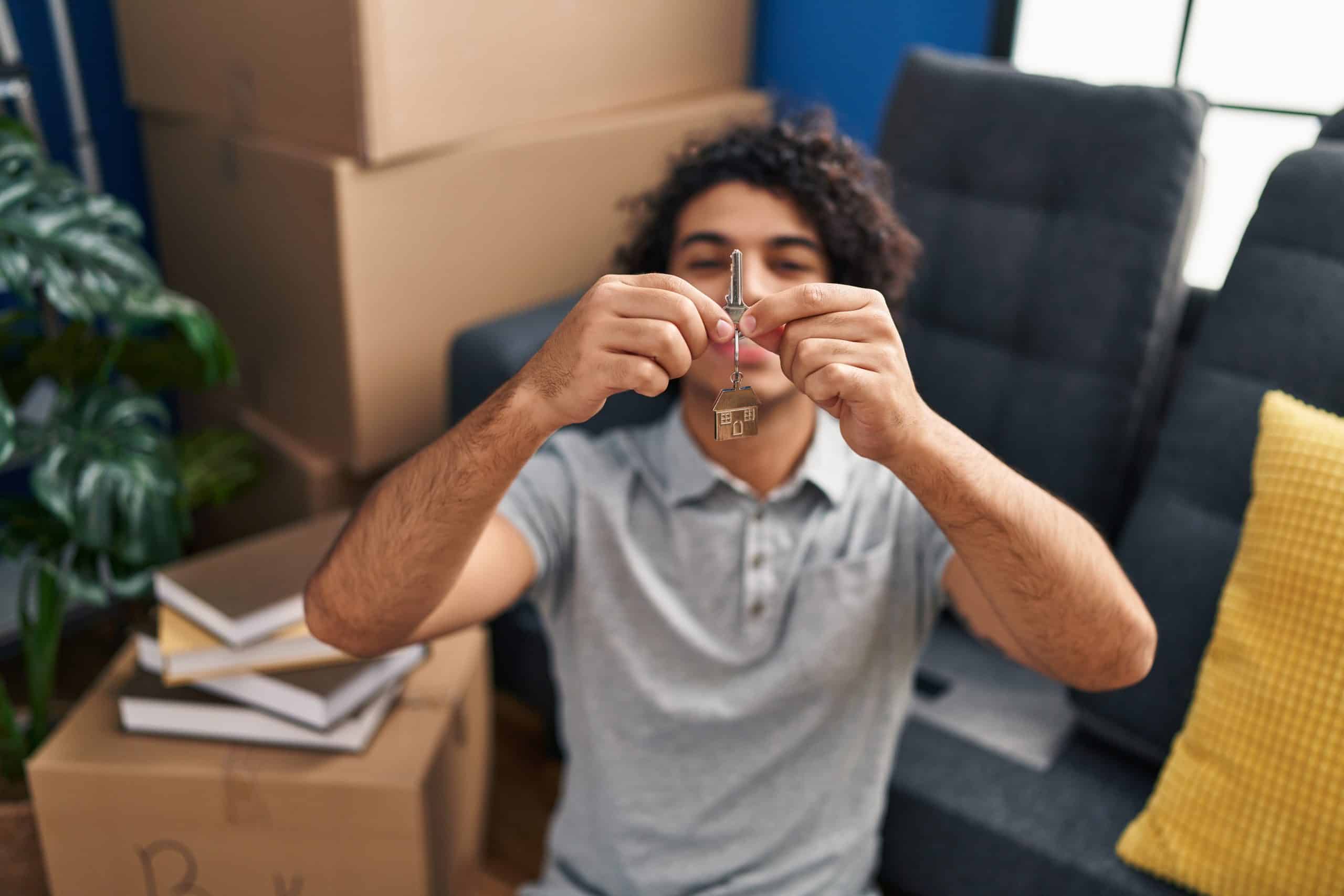 Quanto custa morar sozinho no Brasil em 2026? Veja os valores