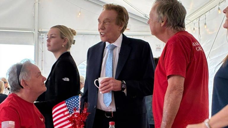 Republican gubernatorial candidate Perry Johnson hosts town halls ...