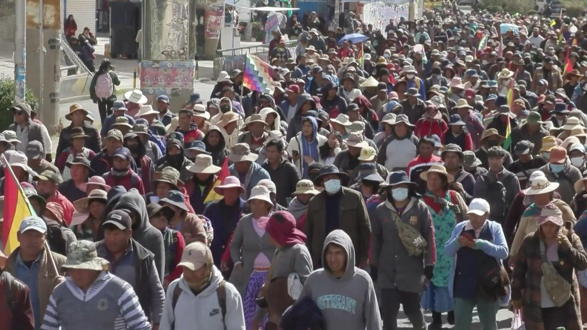 Protestos contra presidente se estendem na Bolívia