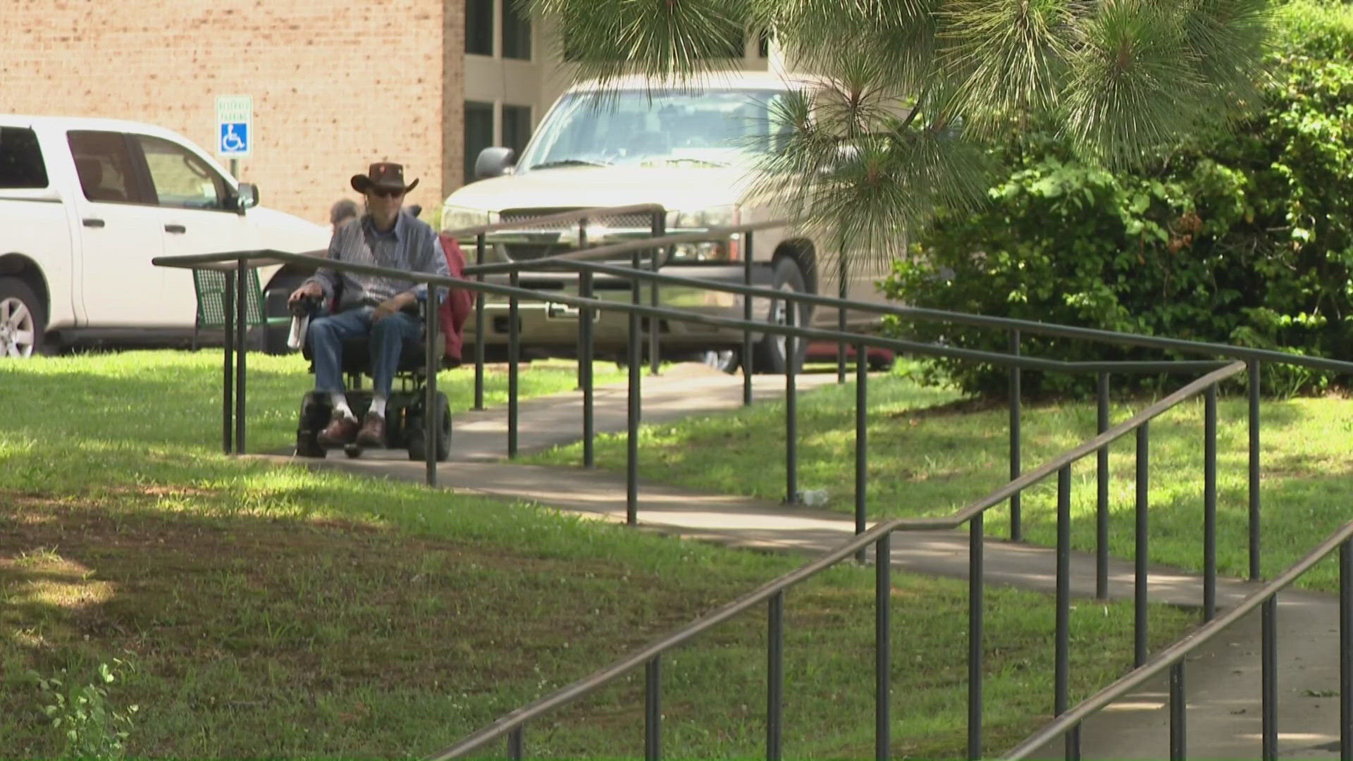 Jacksonville towers given deadline for elevator repairs