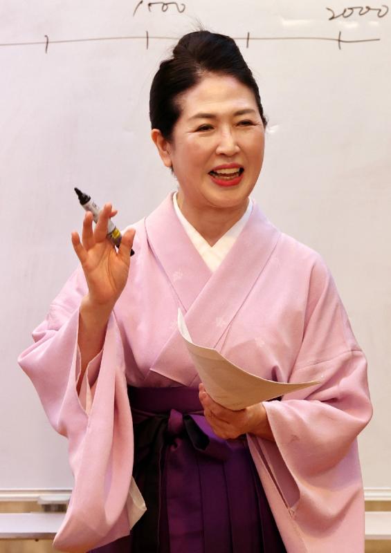 笠倉さん（禅教育普及会主宰）公演 宮日女性懇