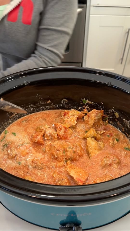 Easy crockpot chicken tikka masala for busy days