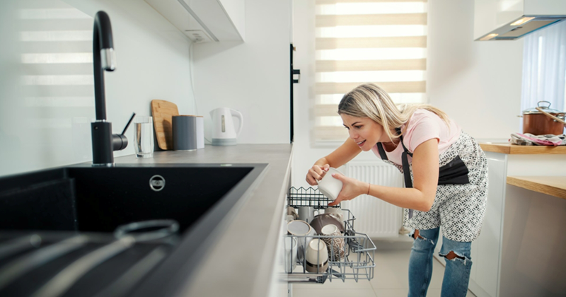 Apartment dweller runs dishwasher after 9 PM, downstairs neighbor ...