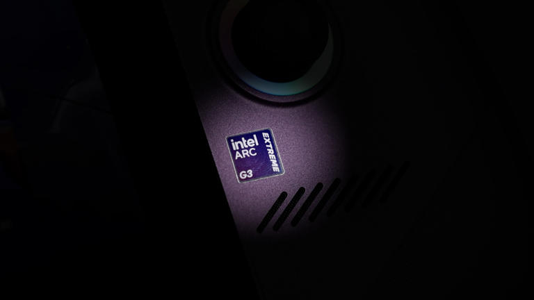 I played MSI's new Claw 8 EX AI+ at Computex. It won't be cheap, but it ...