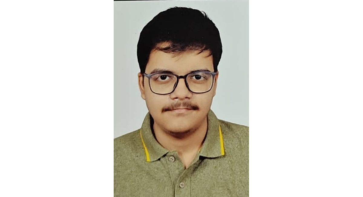 Bhavesh Patra state topper in IIT-BBS zone