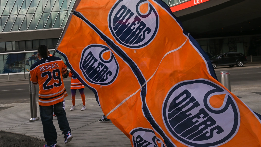 Oilers eye Jake DeBrusk as cap crunch looms