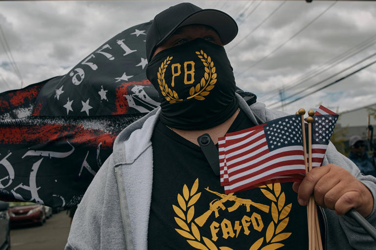 Trump supporters, Proud Boys crash anti-ICE protest in New Jersey