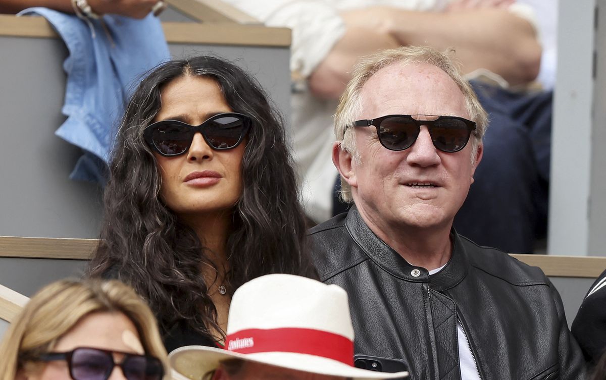 Salma Hayek brings back the newsboy-style cap while enjoying the French ...