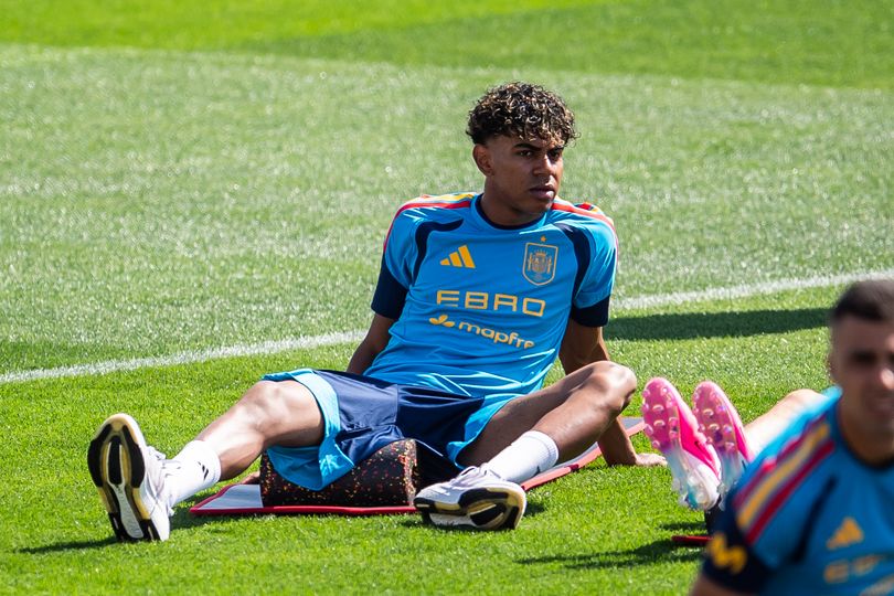 Spain boss Luis de la Fuente provides injury update on Lamine Yamal as ...