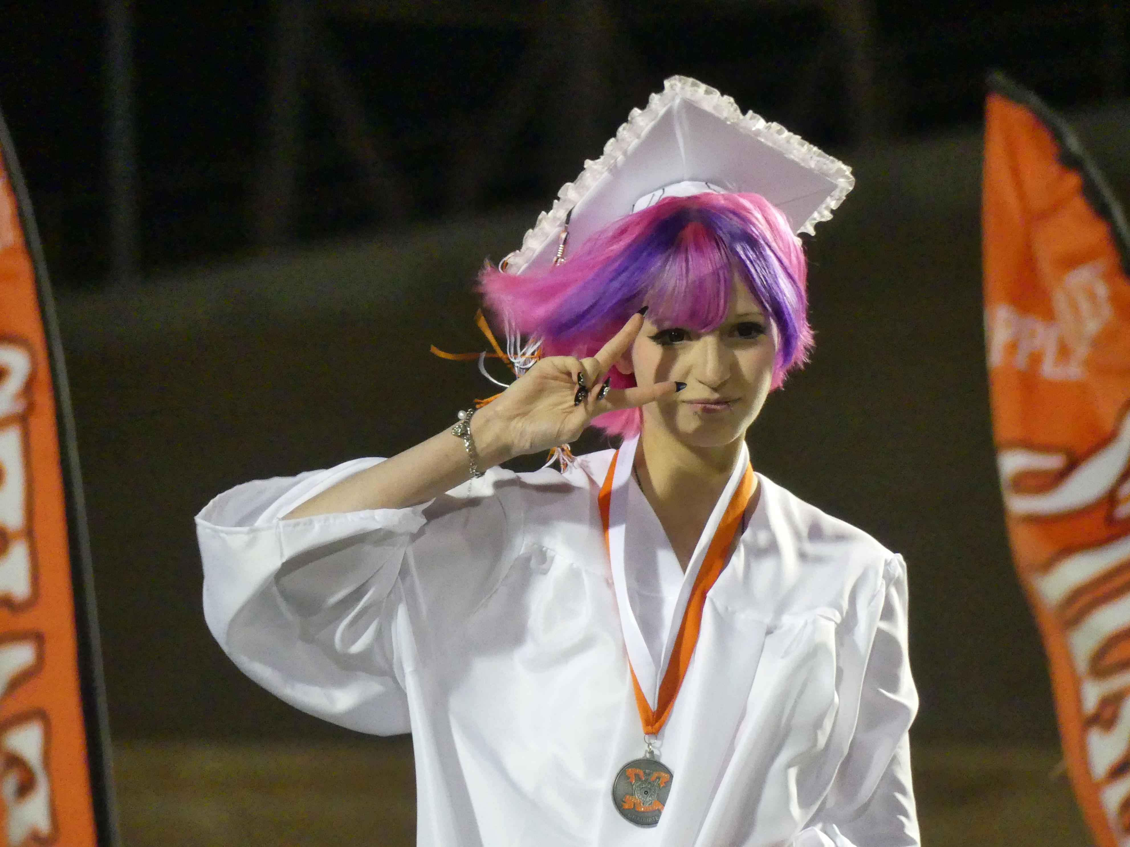 Apple Valley High School celebrates 480 Sun Devil graduates