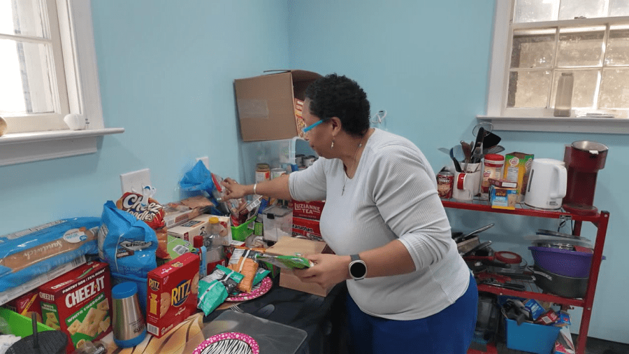 ‘I feel like I’m stuck,’ Petersburg woman left with incomplete kitchen ...