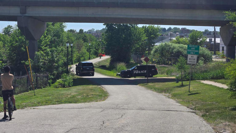 Update: 7 people dead after murder-suicide in Muscatine, Iowa; school ...