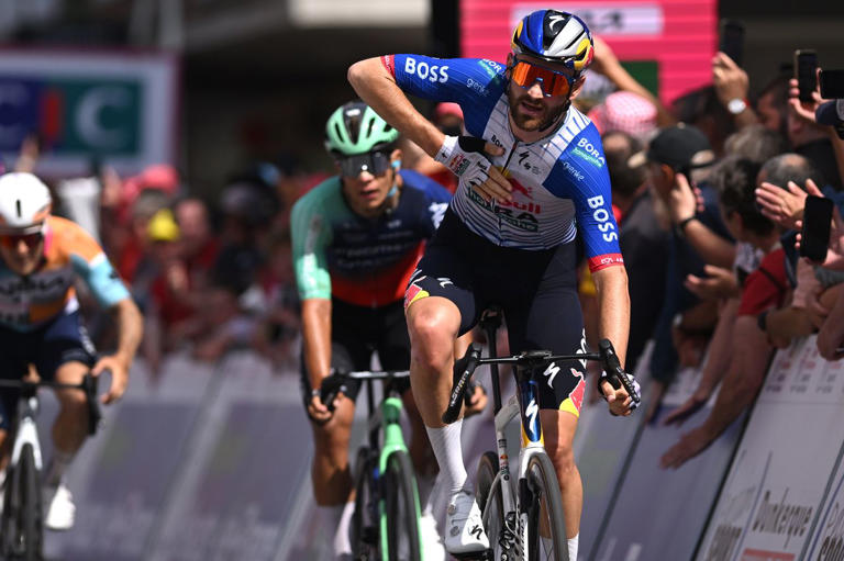 Tour de Wallonie: Jordi Meeus speeds to stage 1 victory after thrilling ...