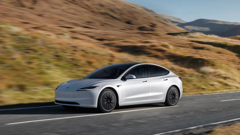 Tesla starts selling Chinese-made Model 3s in Canada at the EV's lowest ...