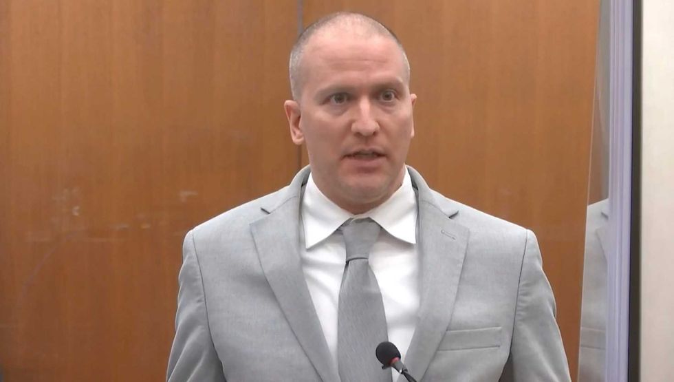 Controversy follows moment of silence for former Minneapolis cop Derek ...