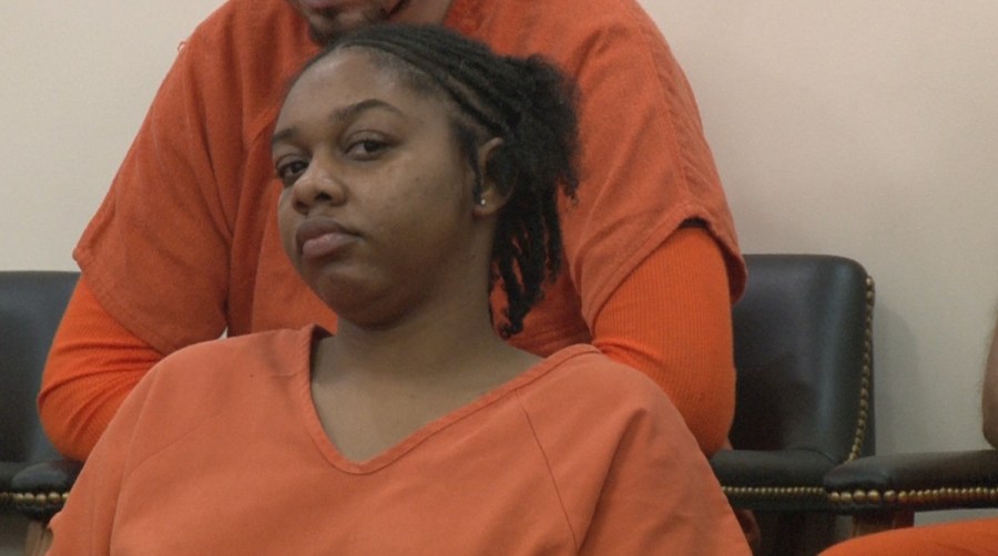 Mother gets charged during daughter’s court hearing for drug ...