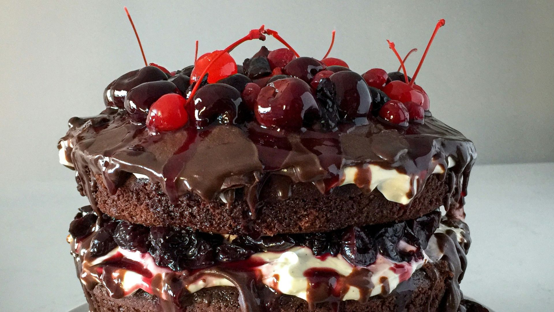 10 desserts that disappoint at potlucks & 10 that get devoured