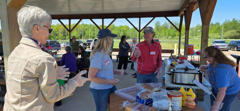 Benzie GOP hosts first responders, families at community picnic