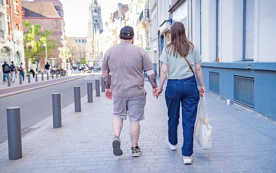 Experts link daily habits to happier, wealthier couples