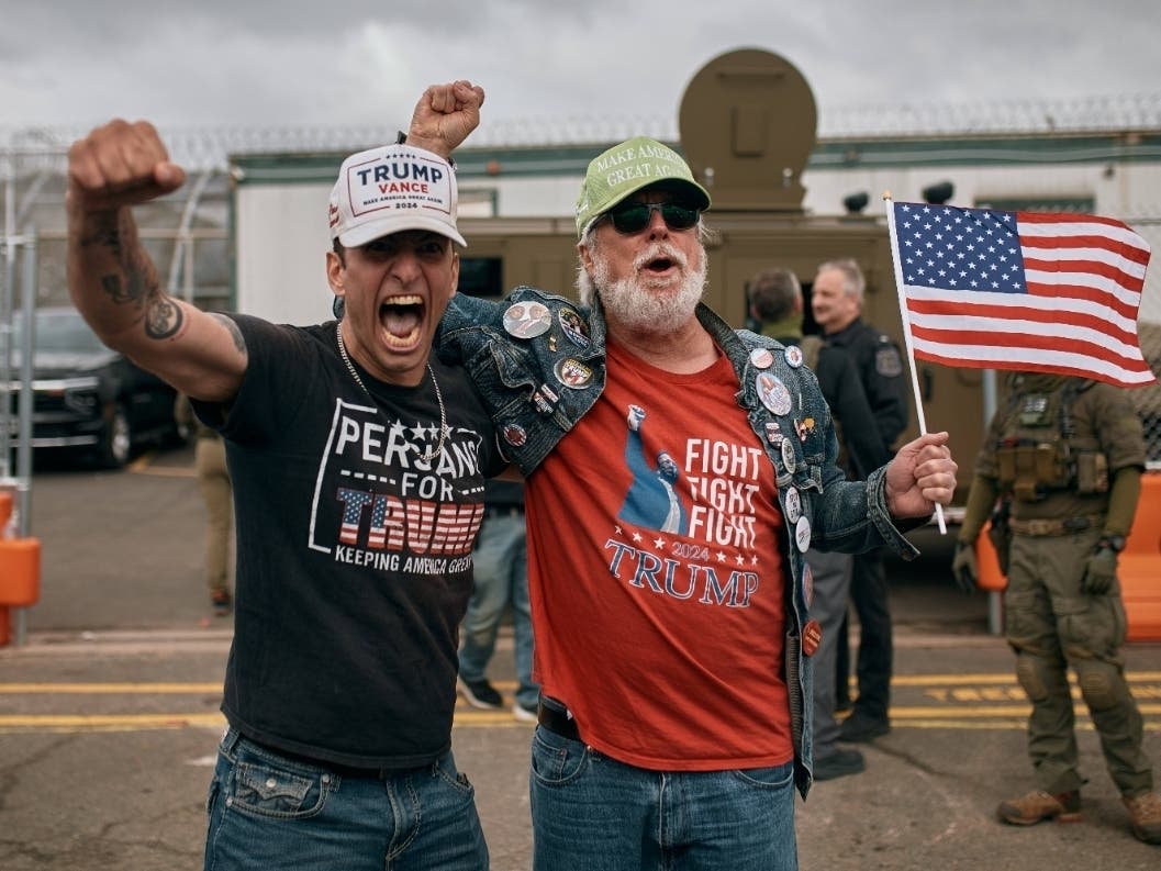 Trump supporters, Proud Boys crash anti-ICE protest in New Jersey