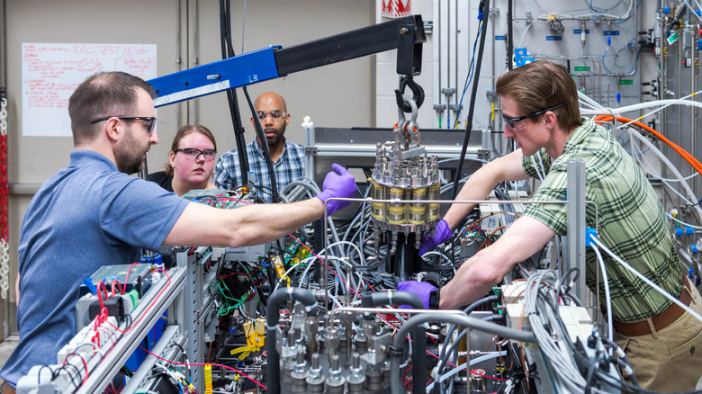 NASA's new fuel cell could make moon colonies a reality
