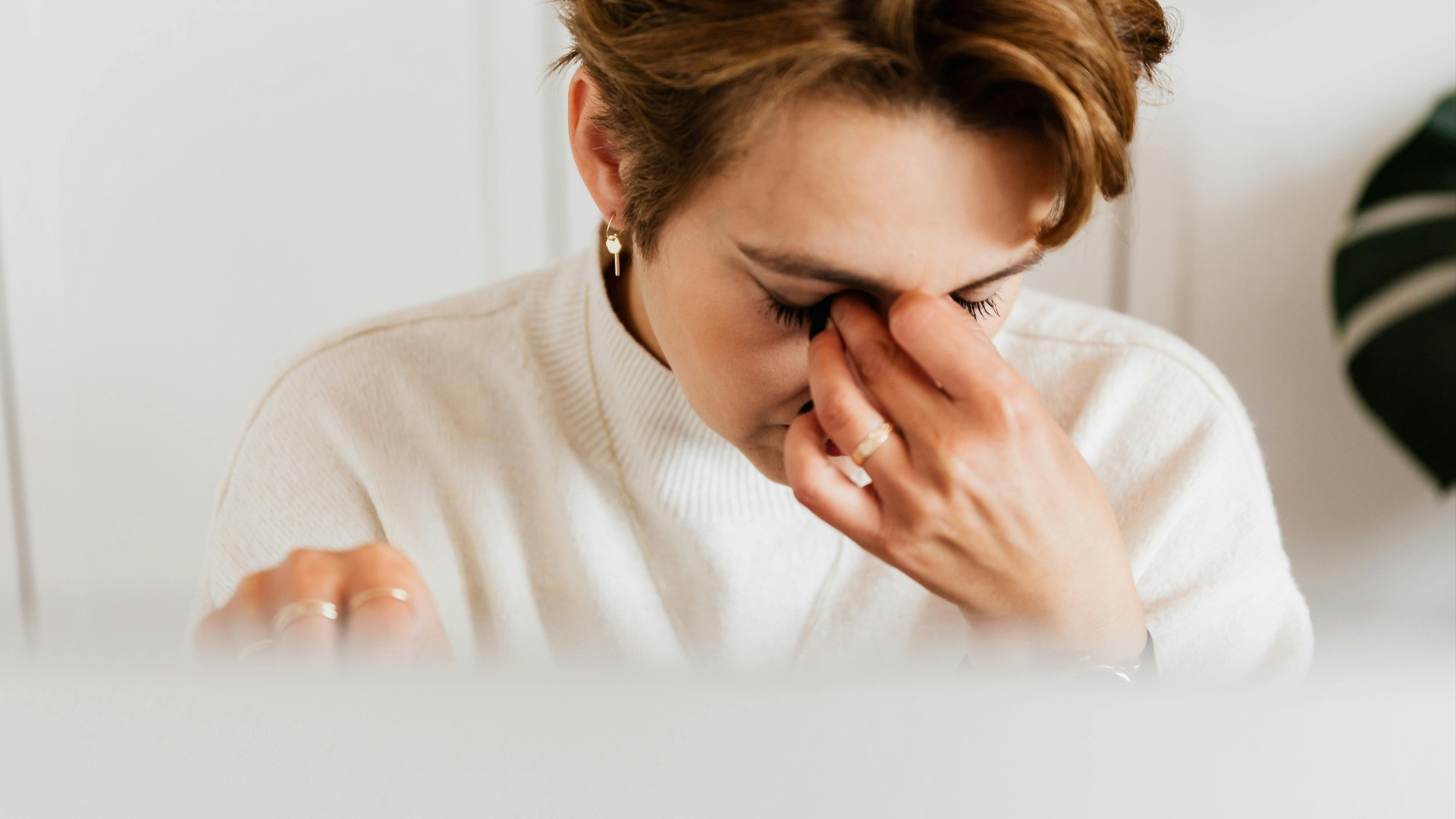 10 common causes of dry eyes & 10 tips for quick relief