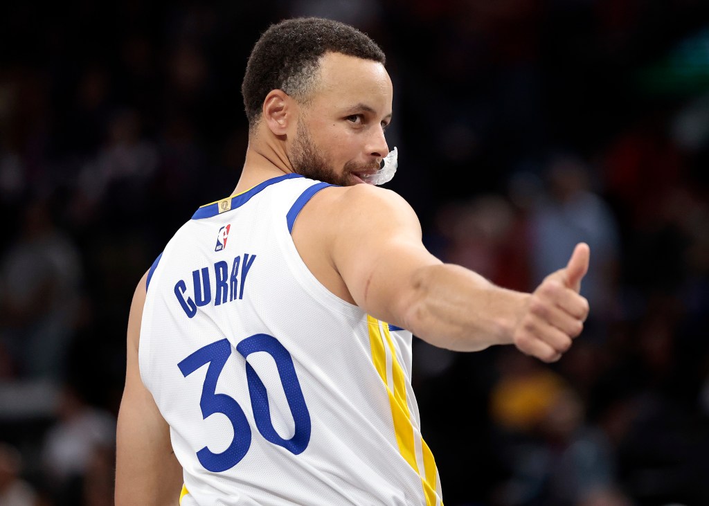 Warriors’ Steph Curry signs 10-year shoe deal with Li-Ning to take ...