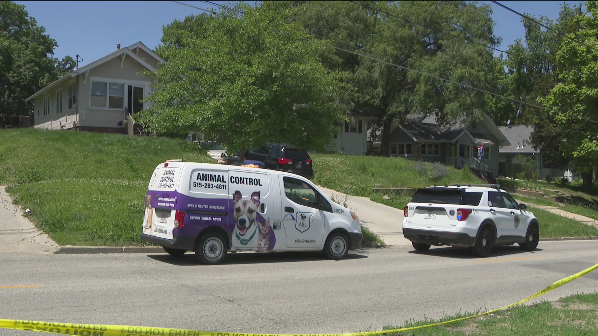 Dog attack in Des Moines sends man to hospital with serious injuries
