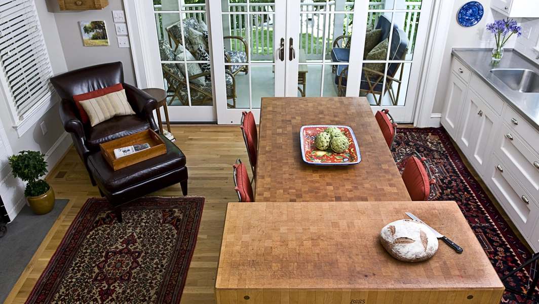 Lindsay Rhodes restores 1894 Nashville home with modern warmth