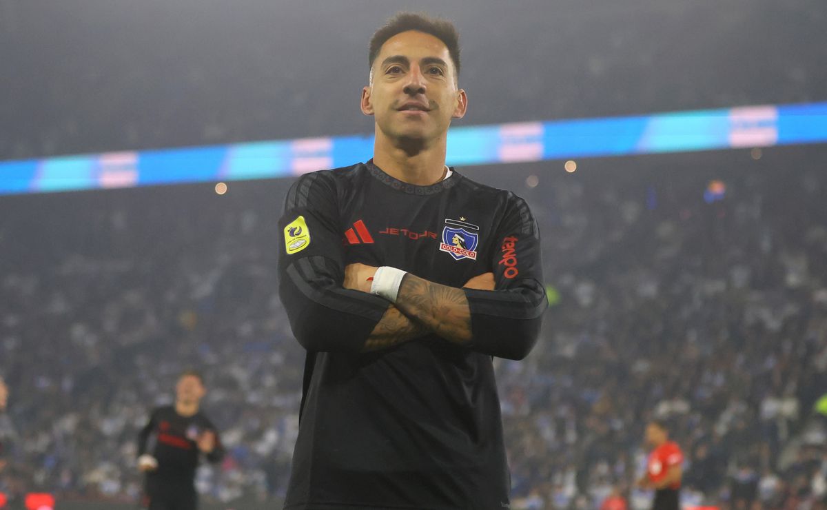 Colo Colo respira por Javier Correa: descartan interés de Independiente ...