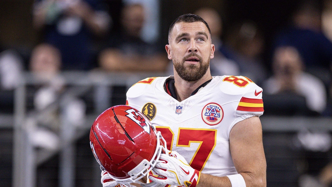 Travis Kelce cites love for game in return decision