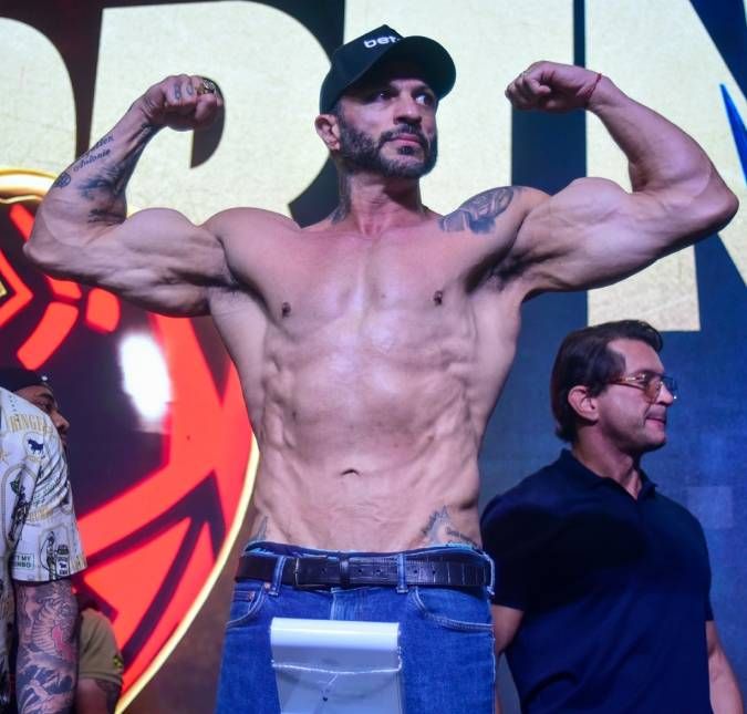 Kleber Bambam volta a debochar de Davi Brito após nocaute na oitava ...
