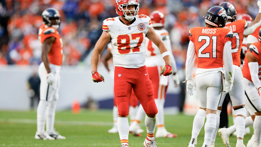 Travis Kelce cites love for game in return decision