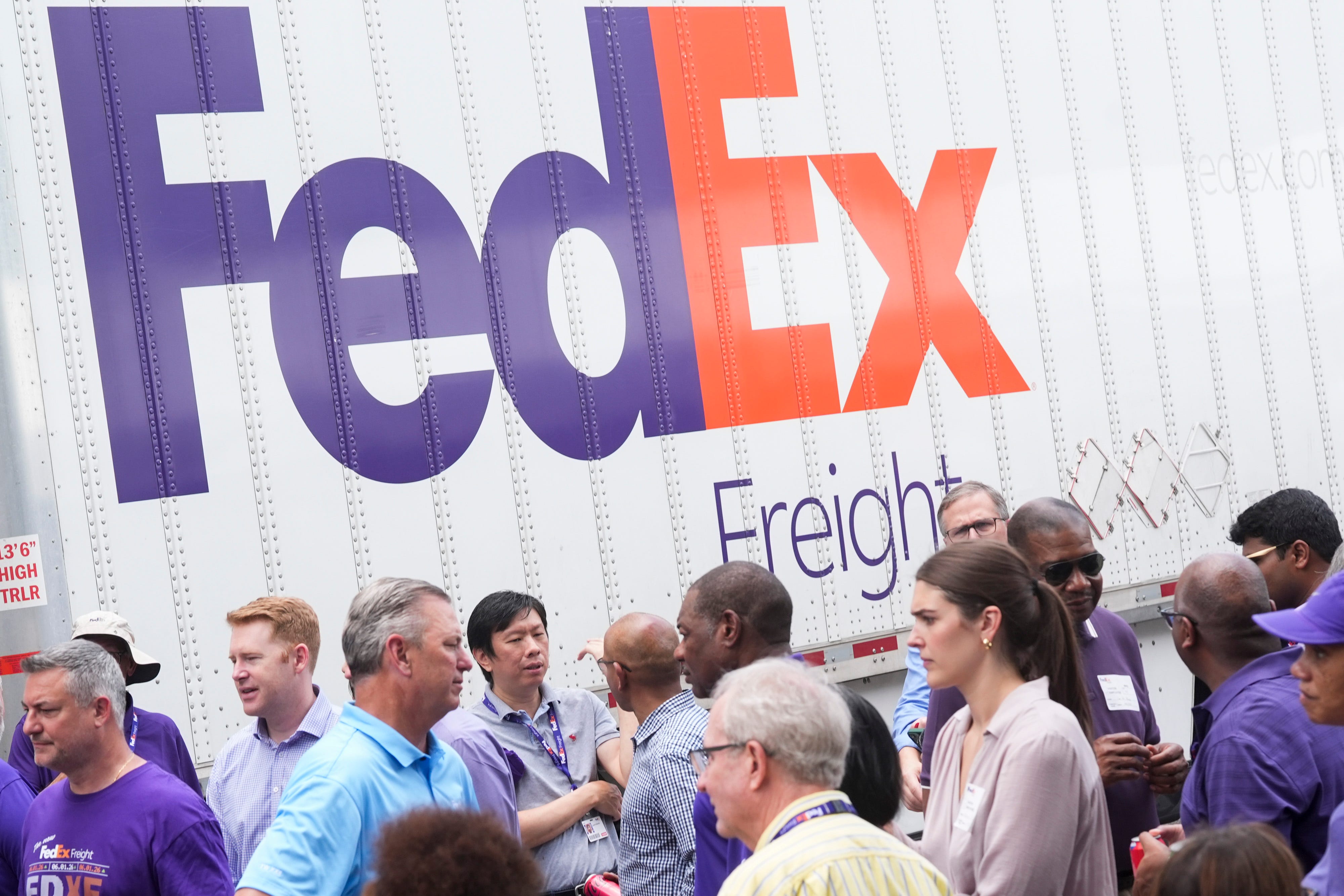 FedEx Freight elite drivers to keep 'moving America forward' on company ...